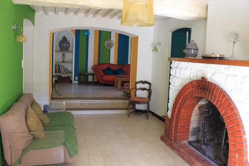 Grote Provençaalse Boerderij In Een Prachtig Park In De Buurt Van De Middeleeuwse Stad - Vaison-la-Romaine