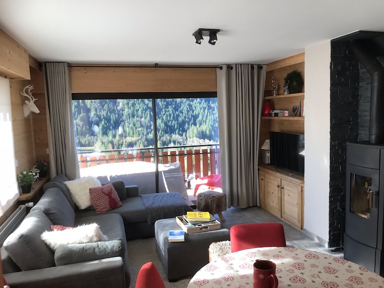 Authenticité Et Confort, Navette Gratuite Pour Rejoindre Les Pistes Et Le Centre - Monthey