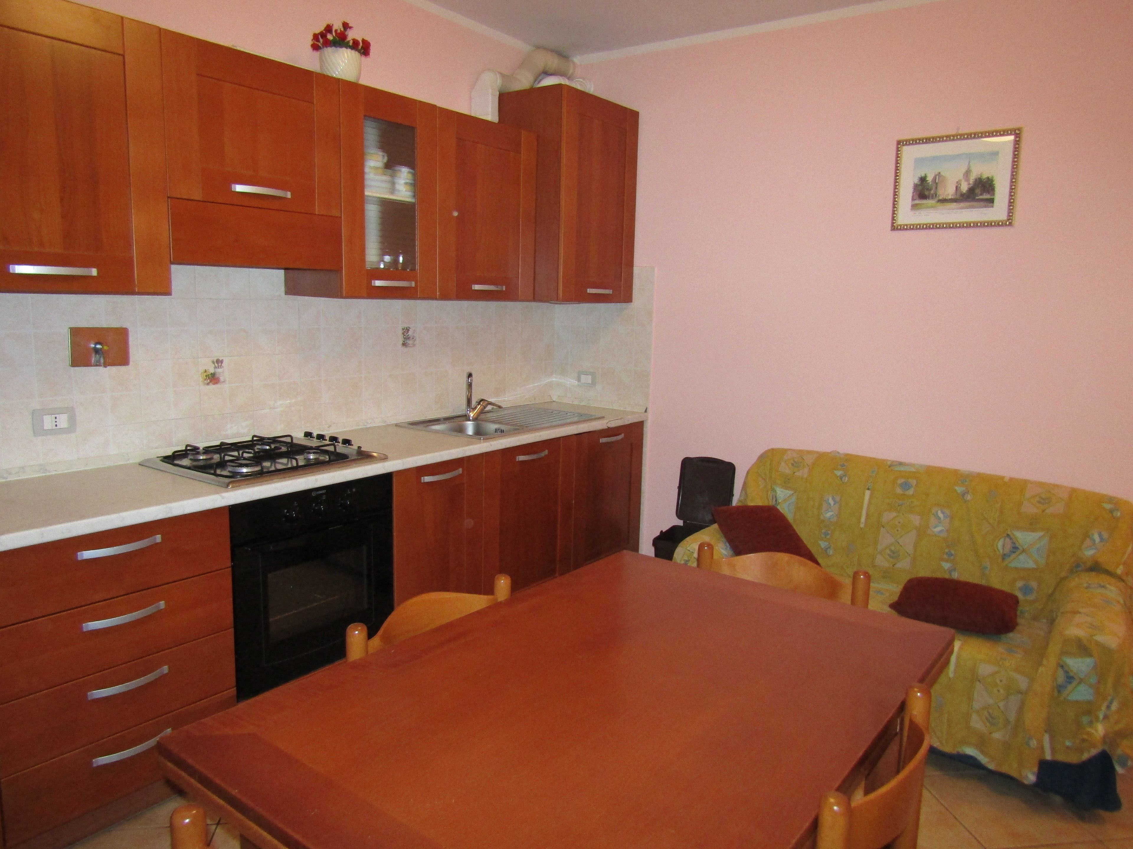 Apartamento, 2 quartos, terraço | Sala | TV de ecrã plano 