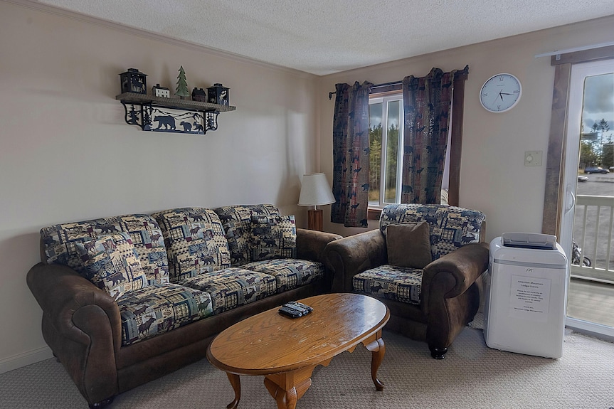 Ml 259 - Charming 2br W/new Deck. Ready For You To Enjoy This Summer! - West Virginia