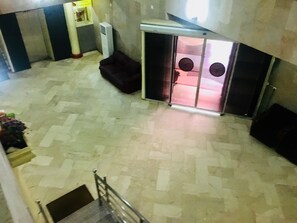 Entrada (vista interior)