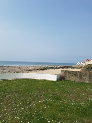 Villa Face Mer, Audresselles: Info, Photos, Reviews | Book at Hotels.com