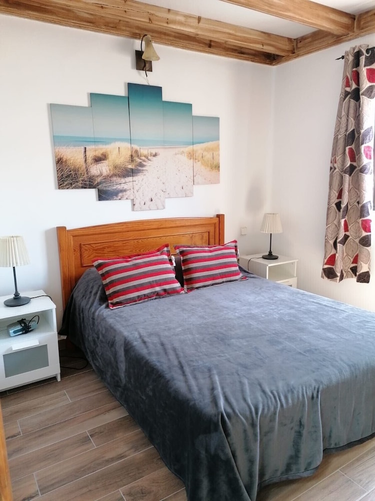 Villa With Pools And Sea And Mountain Views - Costa Teguise