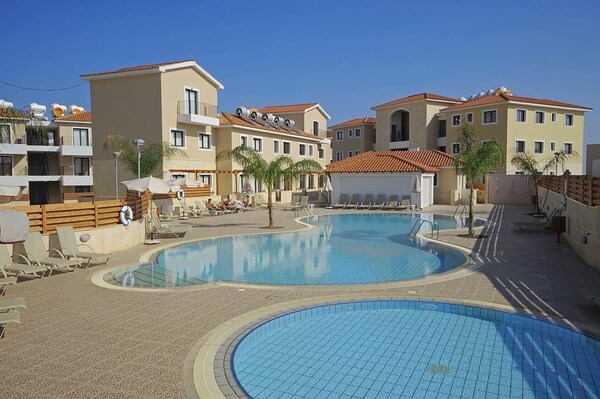 Marand Apartment Bf15 - Паралимни