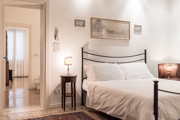 Accademia Terrazza - Venice