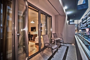 Quarto Superior, 1 cama king-size e sofá-cama | Varanda