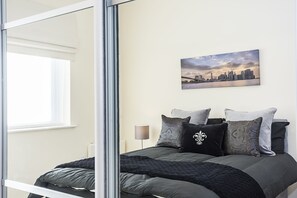 Apartamento Executivo, 2 quartos, 2 casas de banho, vista para o jardim | 2 quartos, com decoração personalizada, com mobília individualizada 