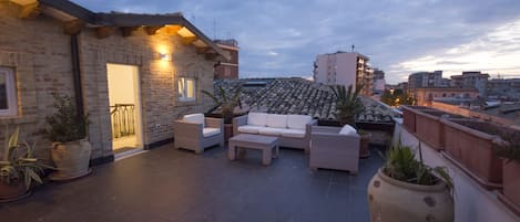 Quarto Duplo ou Twin Royal, não fumadores, terraço | Terraço/pátio interior