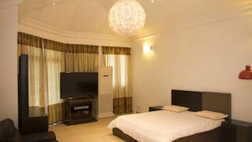 Vila luxo, 6 quartos, para não fumantes | 6 quartos, roupas de cama premium, cortinas blackout