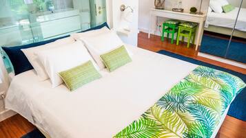 Suite (Naturalista) | Cofre no quarto, com decoração personalizada