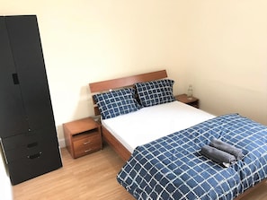 Casa, várias camas, não fumadores | 5 quartos, ferro/tábua de engomar, Wi-fi grátis 