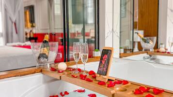 Suite Premium | Banheira de hidromassagem particular