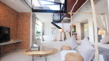 Roupa de alta qualidade, minibar, cofre no quarto