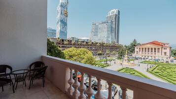 Quarto Duplo Superior, 1 cama king-size | Terraço/pátio interior