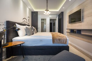 Quarto luxo, vista para a cidade | 1 quarto, roupas de cama antialérgicas, camas com colchões pillow-top