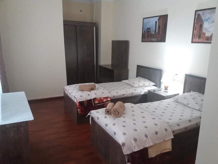 Quarto Twin Standard | Cortinas/cortinados opacos, Wi-fi grátis, roupa de cama fornecida