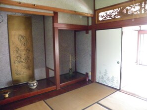 Quarto Tradicional (Japanese Style) | Ferro/tábua de engomar