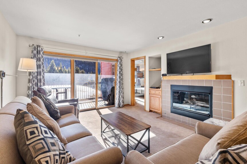 2 Bd/ba 1st Floor, Near Ski Rentals, School,restaurants,shuttle, Walk To Lifts - Keystone, CO