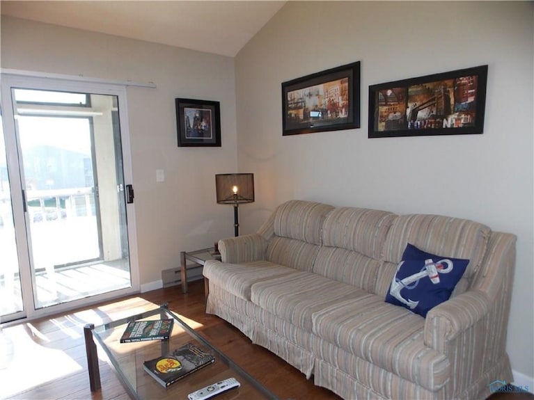 Great For Vacationers Bird Watchers Davis Bessie Fishing-charters On Site - Ohio