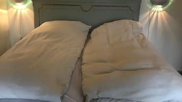 Escrivaninha, quartos à prova de som, ferros/tábuas de passar roupa