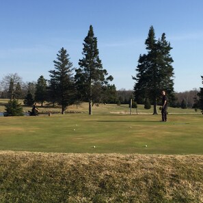 Amazing Sunsets, Peaceful, Well Maintained Lake home on Beautiful ...