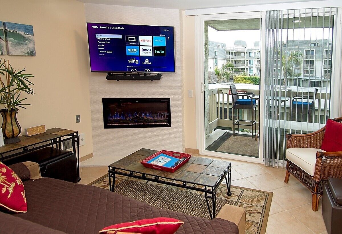 ¡Nuevo Listado! 1bd Condominio De Playa Con Vista Al Mar - Oceanside, CA