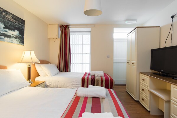 Marine Apartment - Aberystwyth
