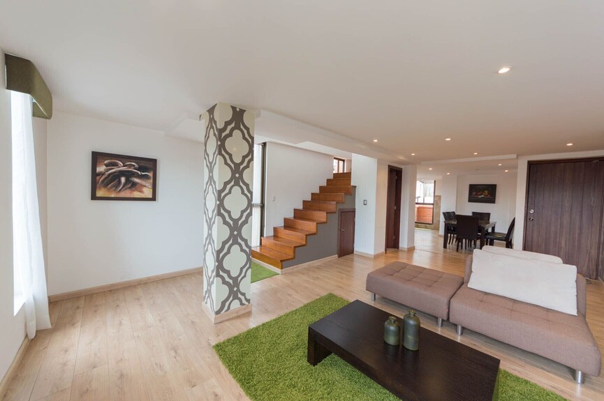 2 Story Fully Furnished Metropolitan City View Condo - Cuenca