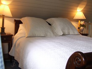 Sweet Coach House is located next to a stunning tidal beach on the Wild ...