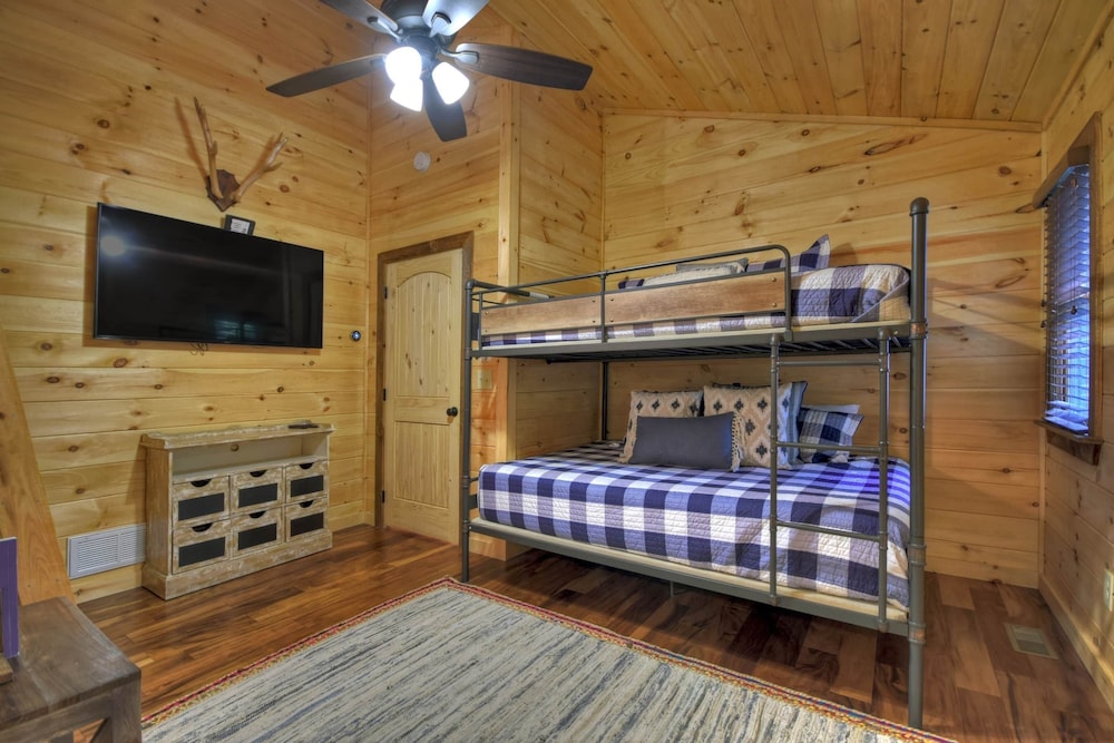 Sky High Lodge - A View Like No Other!!! - Blue Ridge, Ga - Blue Ridge, GA