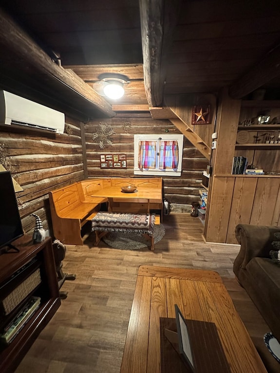 Streamside Log Cabin Cherry Springs Stargazing - Pennsylvania