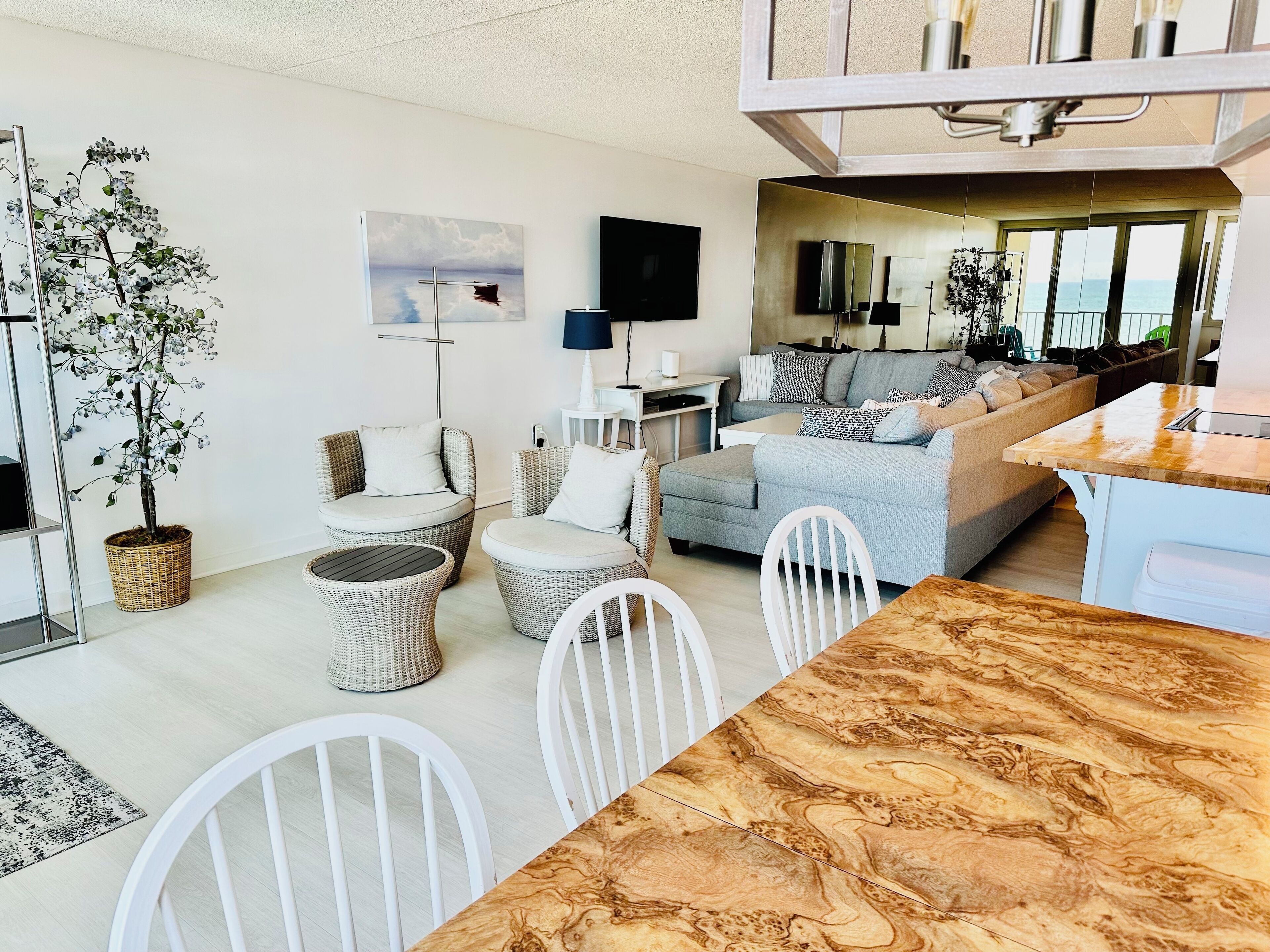 Direct Oceanfront 3br Condo - Awesome View Of Ocean & Bay! - Ocean City, MD