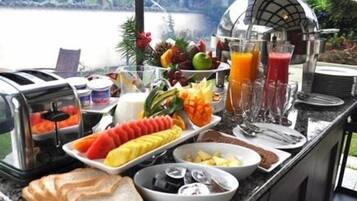 Pequeno-almoço continental diário incluído