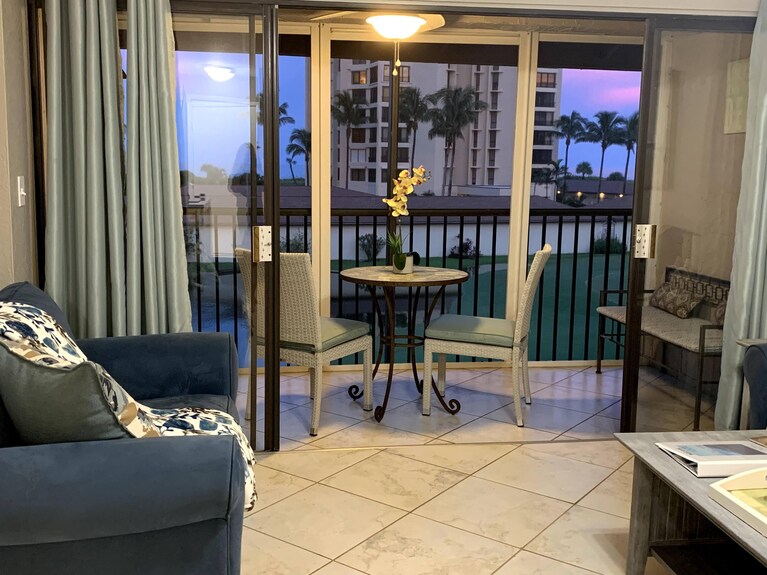 Immaculate - Ocean View & Overlooking Golf Course \N - Blue Heron Beach, Fort Pierce