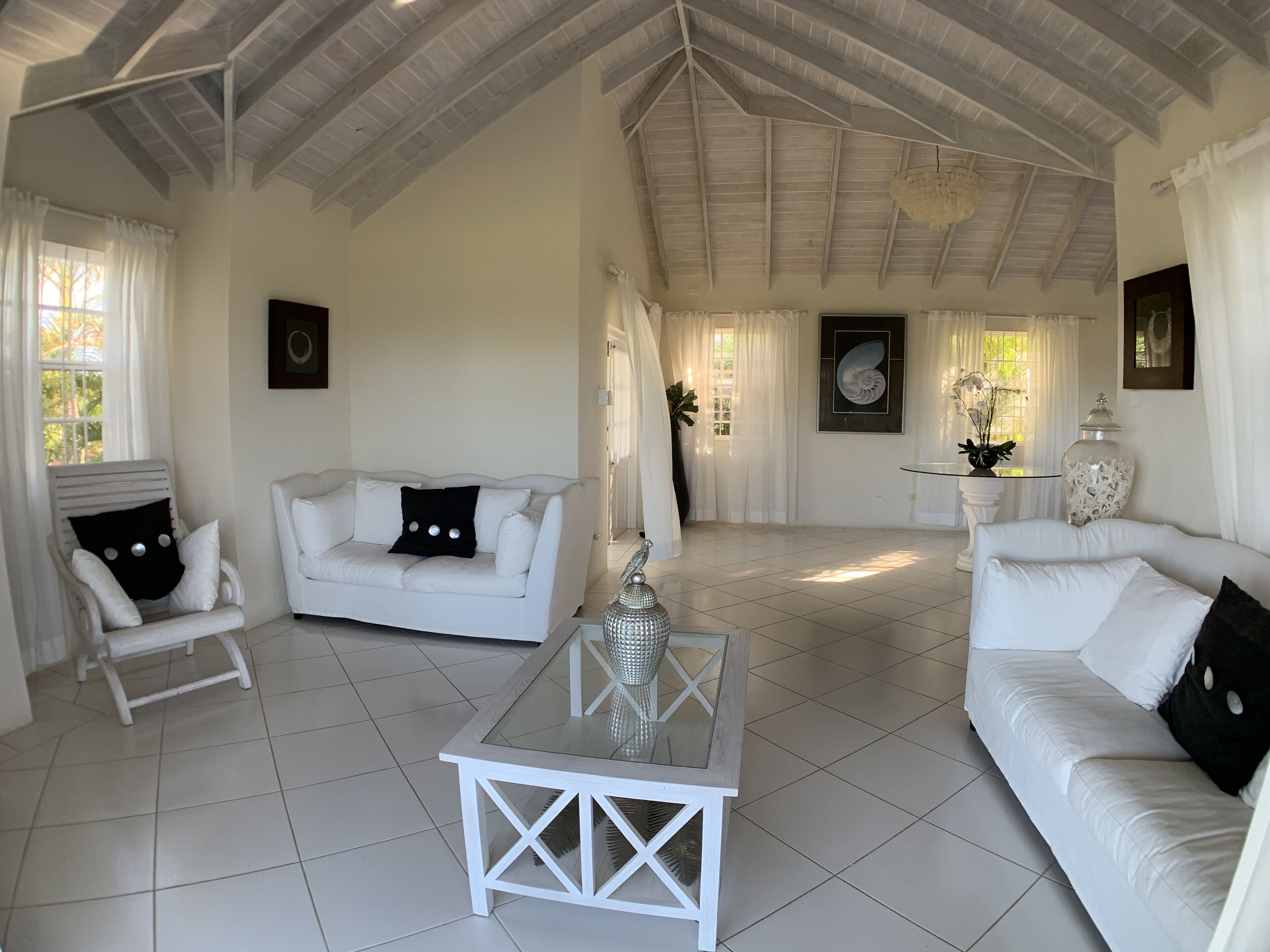 Luxury Villa St James,  4 Bed 4 Bath , Private Pool, Fantastic Sea Views - Barbados