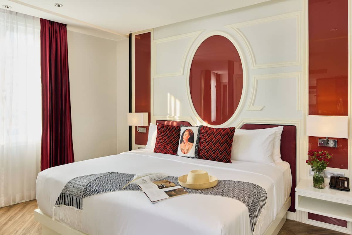 Quarto casal grand | Roupas de cama premium, frigobar, cofres nos quartos