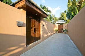 Entrada do alojamento