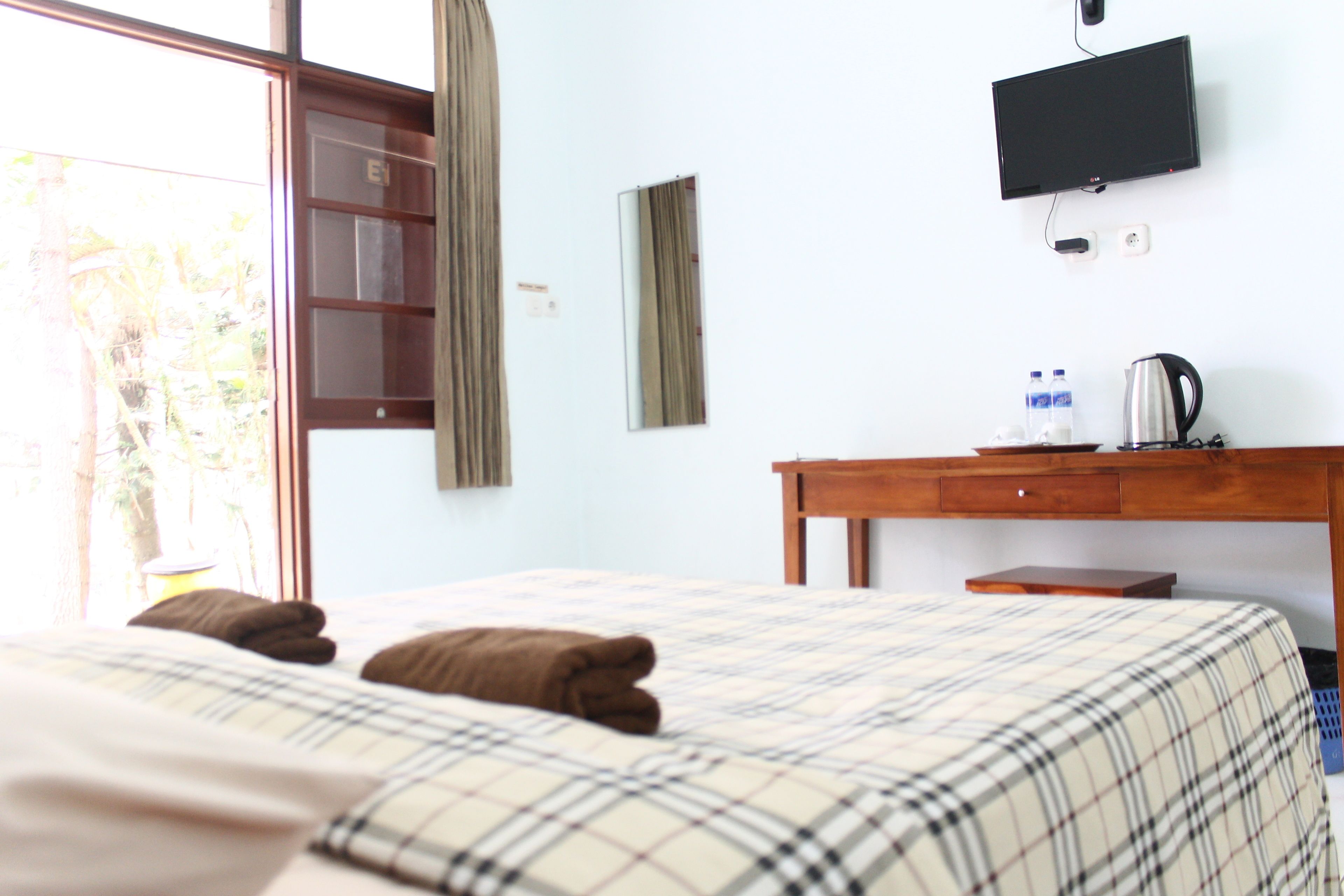 Roemah YWI in Batu: Find Hotel Reviews, Rooms, and Prices on Hotels.com