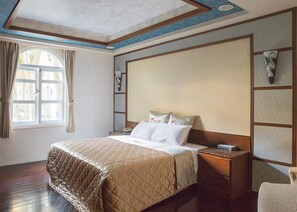 Quarto Duplo Empresarial | Secretária, cortinas/cortinados opacos, quartos insonorizados 
