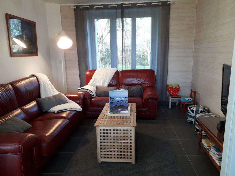 Maison De Vacances, Plomodiern, Finistère, 2 à 8 Pers, 7 Kilomètres De La Plage - Plomodiern