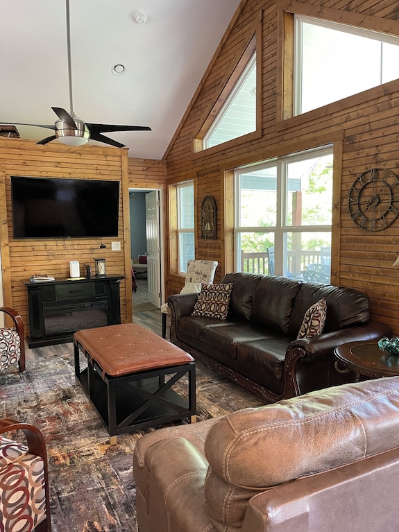 Treasure Cove, Waterfront, 9 Bed/9 Bath, Double Decker Dock, Arcade Games - 테네시