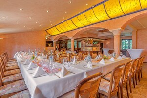 Café da manhã e jantar
