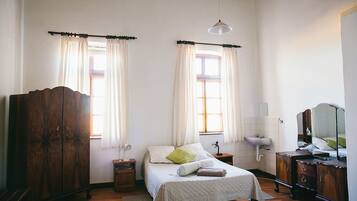Family Room | Wi-Fi de cortesia, roupa de cama