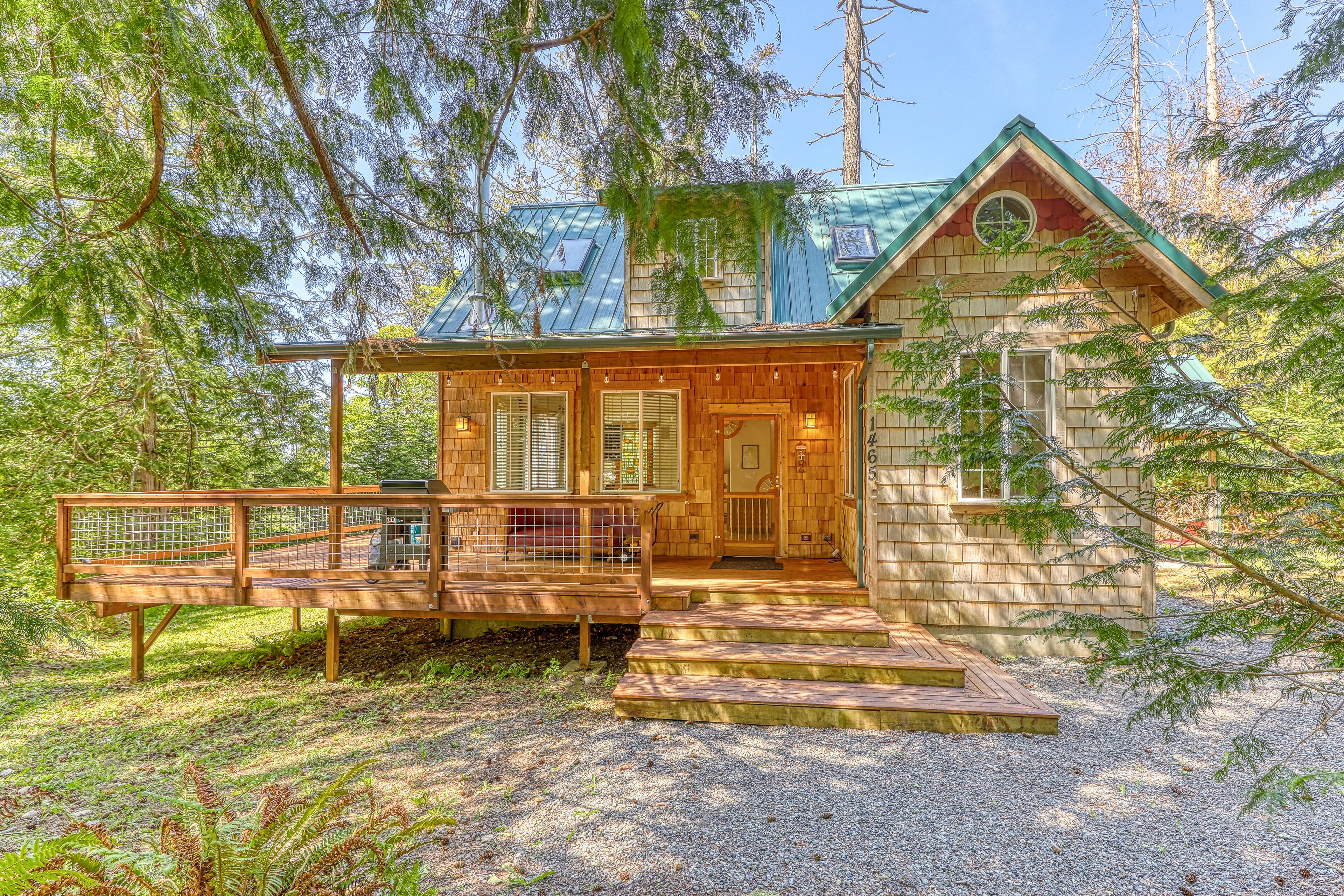 9 Unique Treehouse Rentals In Washington State | TravelAwaits