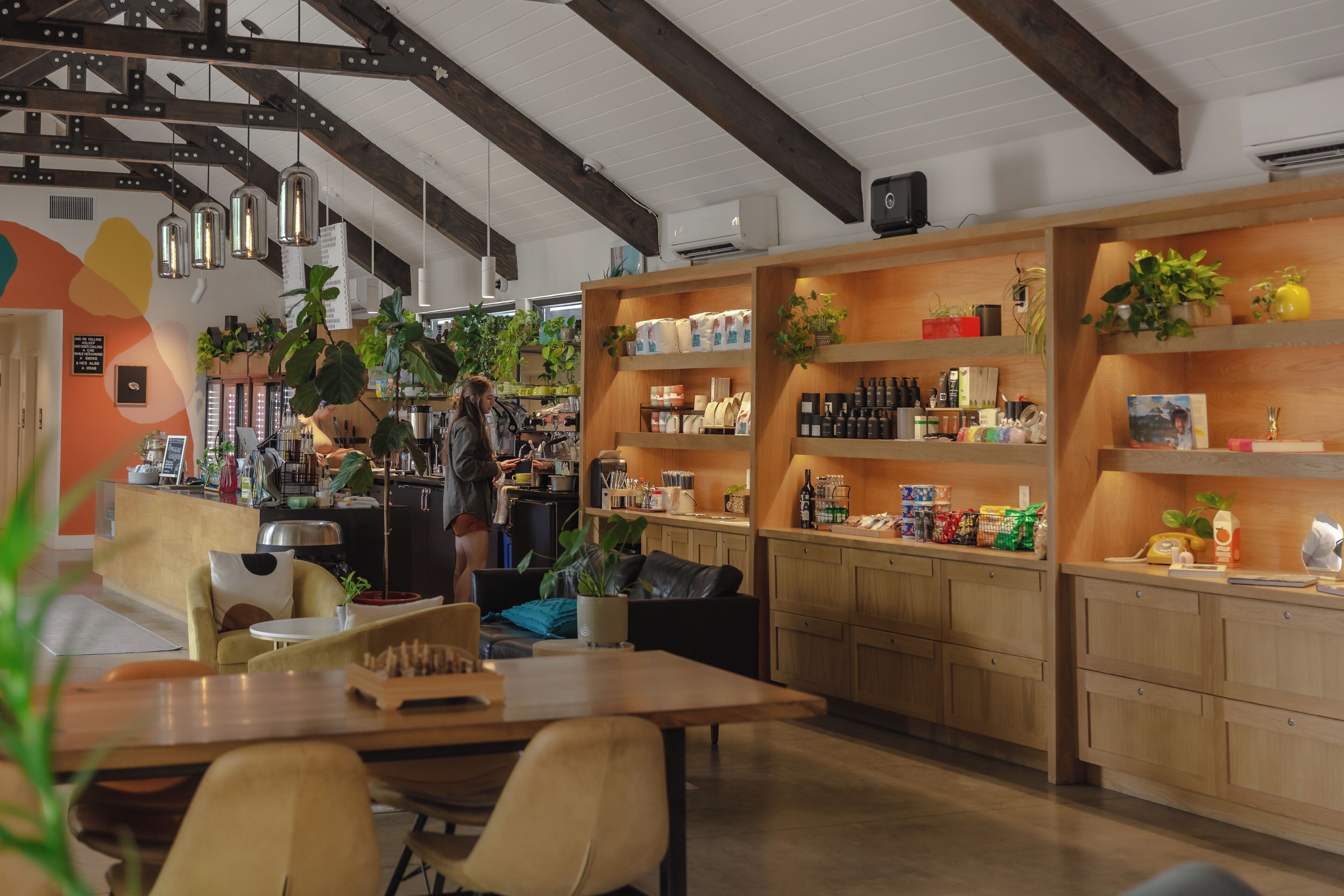 Pequeno-almoço preparado no momento diário mediante uma taxa 