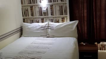 Quartos insonorizados, Wi-fi grátis, roupa de cama fornecida