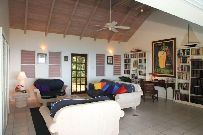 Villa Aislada De 2 Dormitorios Con Impresionantes Vistas Sobre El Mar Caribe - Montserrat