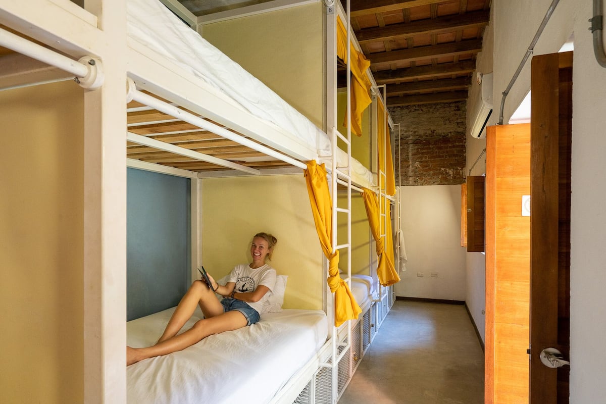 Wi-fi grátis, roupa de cama fornecida