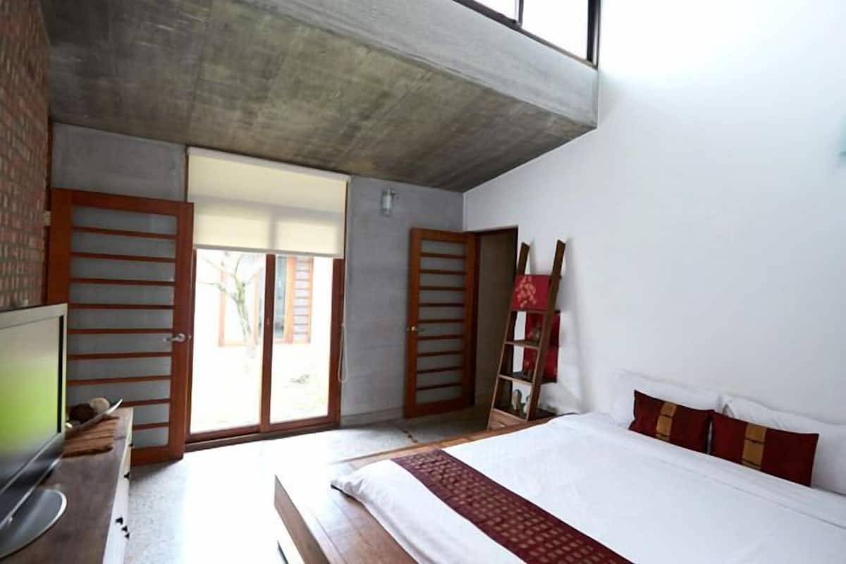 Secretária, Wi-fi grátis, roupa de cama fornecida