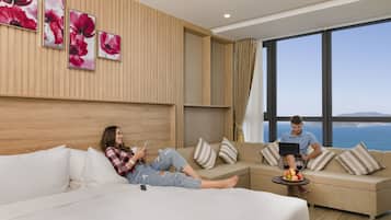 Quarto Familiar, vista para o oceano | 1 quarto, minibar, cofre no quarto, secretária